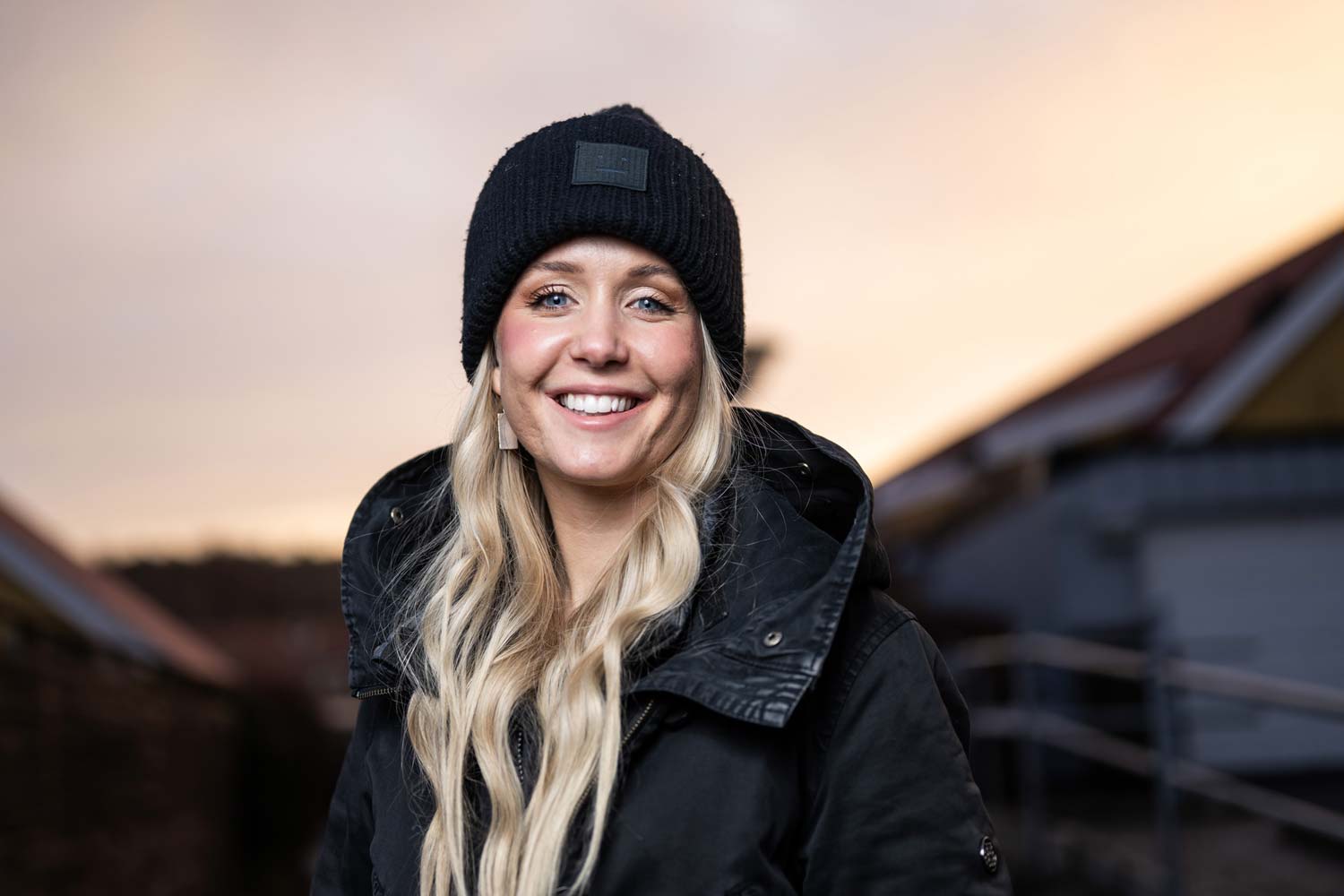 ANNONS: Elsa, 28, har fått över 50 hjärtstopp | Hjärt-Lungfonden